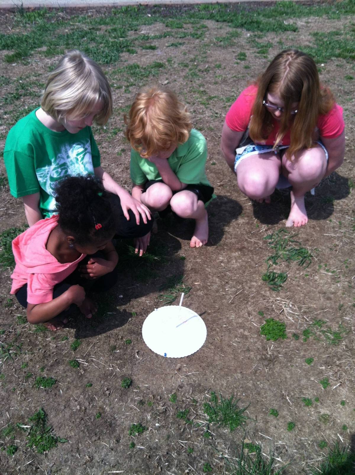 Paper Plate Sundial Craft Project – Green Kid Crafts