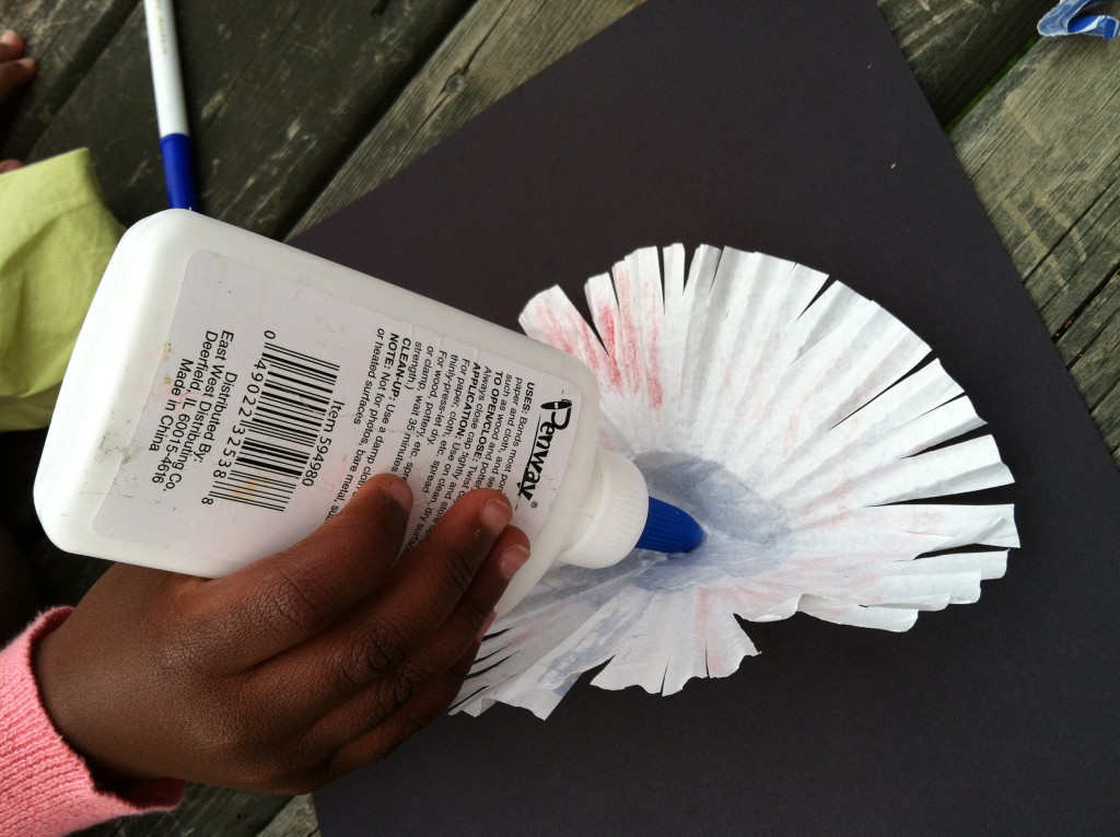 Firework Art – 4th of July Craft – Green Kid Crafts