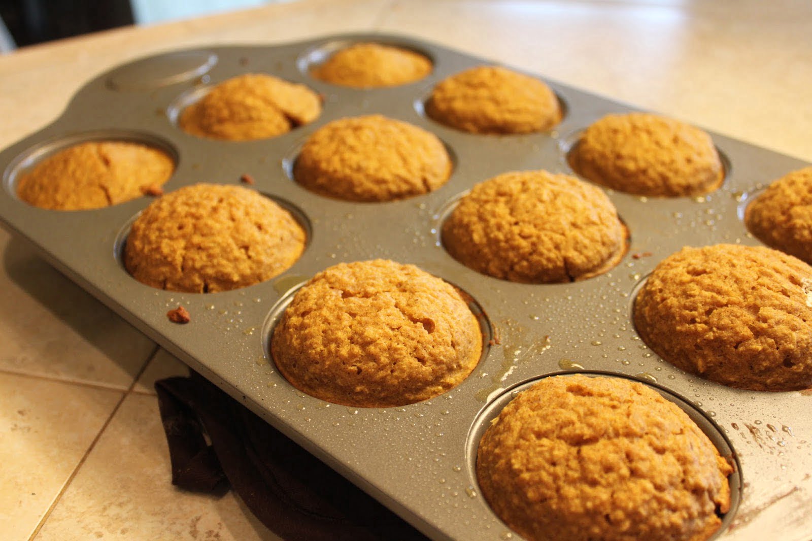 Yummy Pumpkin Muffins for Fall – Green Kid Crafts