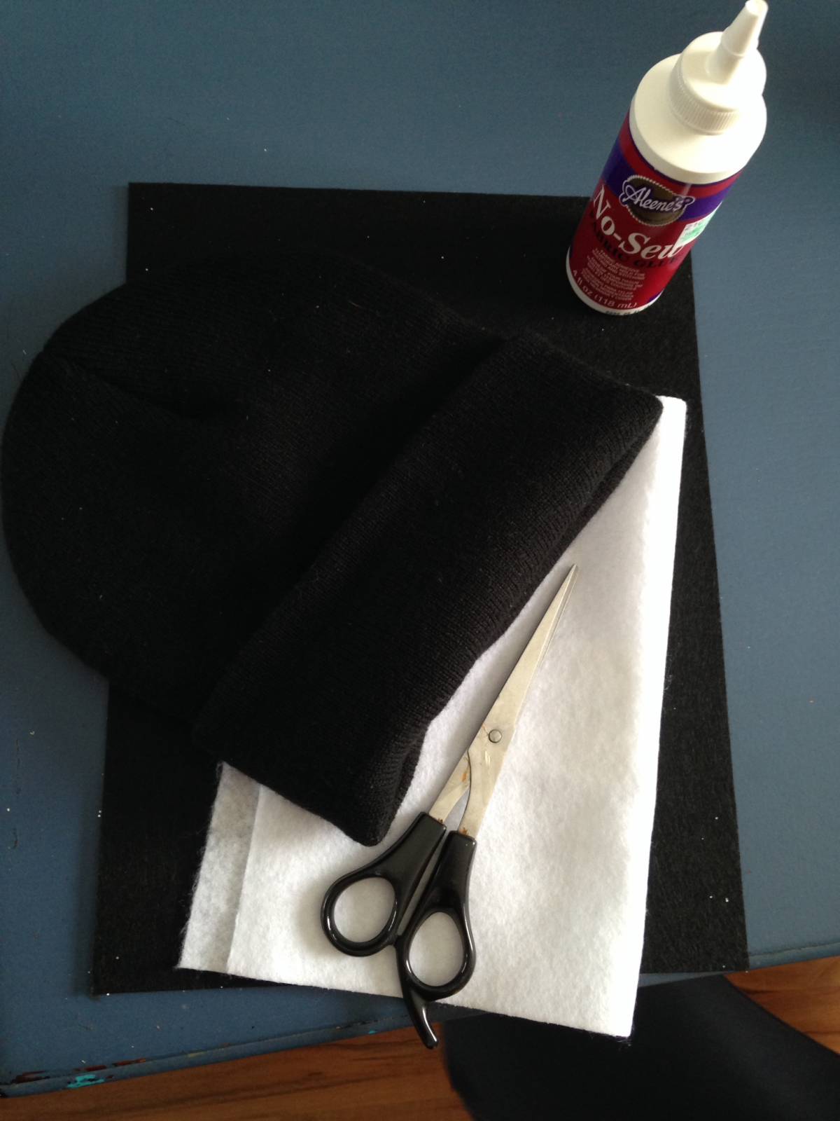 Nocturnal Animal Craft: Bat Hat – Green Kid Crafts