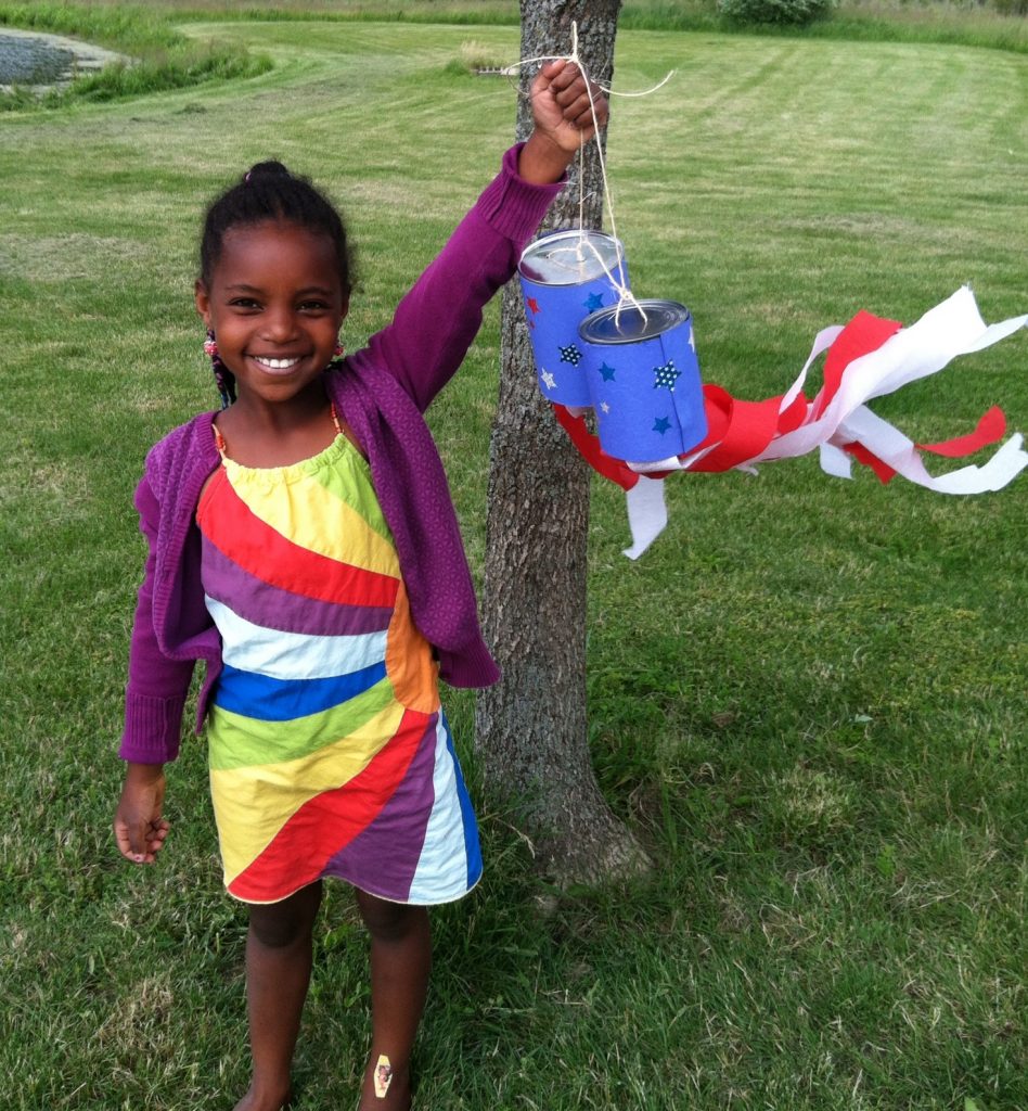 Simple Patriotic Windsocks – Green Kid Crafts