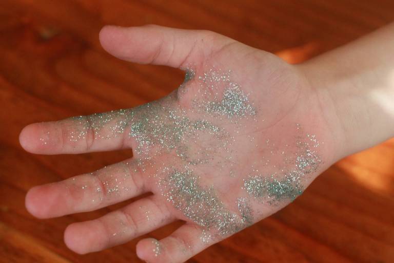 Wash Your Hands: A Science Experiment! – Green Kid Crafts