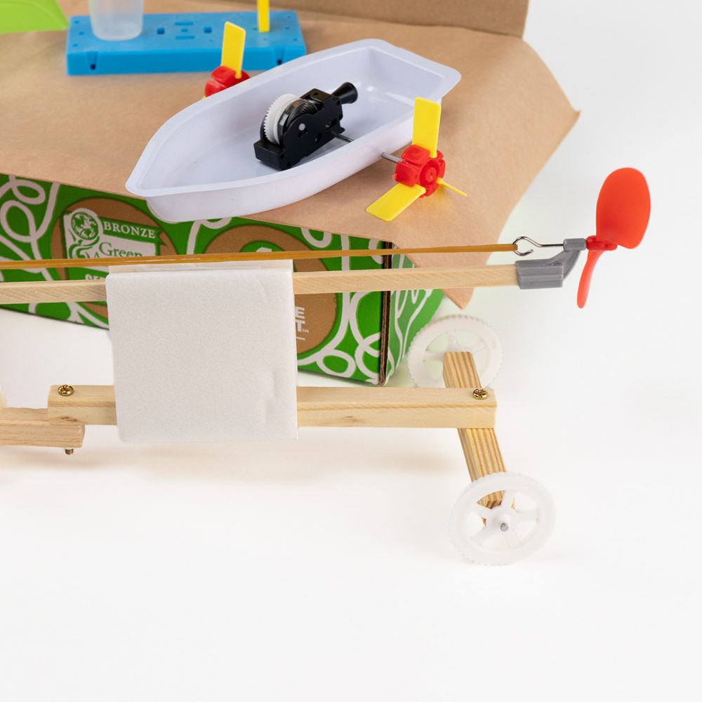 Arts, Crafts & Science Kits for 5-12 Year Olds