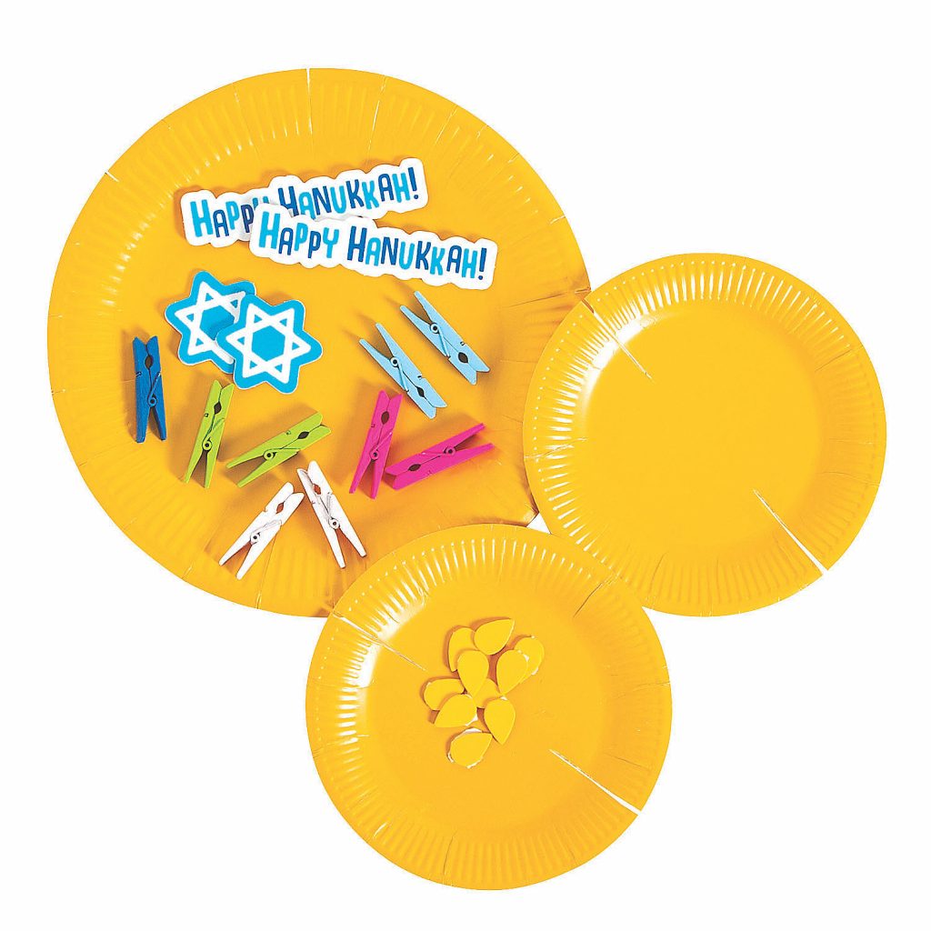 Menorah Centerpiece – Green Kid Crafts